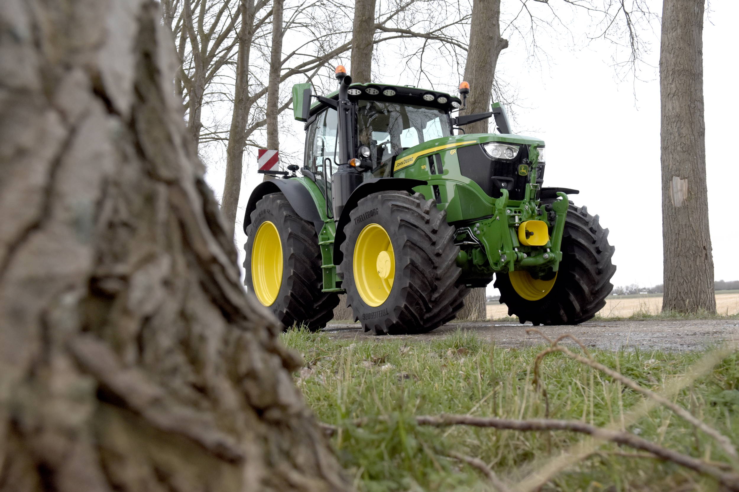 John Deere 6R185 - Update | LandbouwMechanisatie