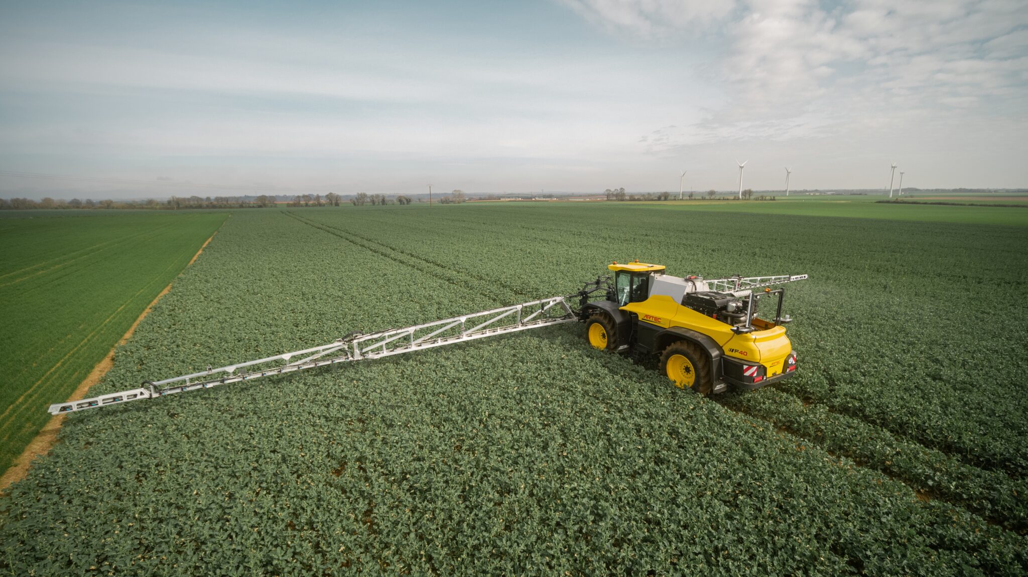 Kuhn presenteert nieuwe zelfrijdende veldspuit in Polen ...
