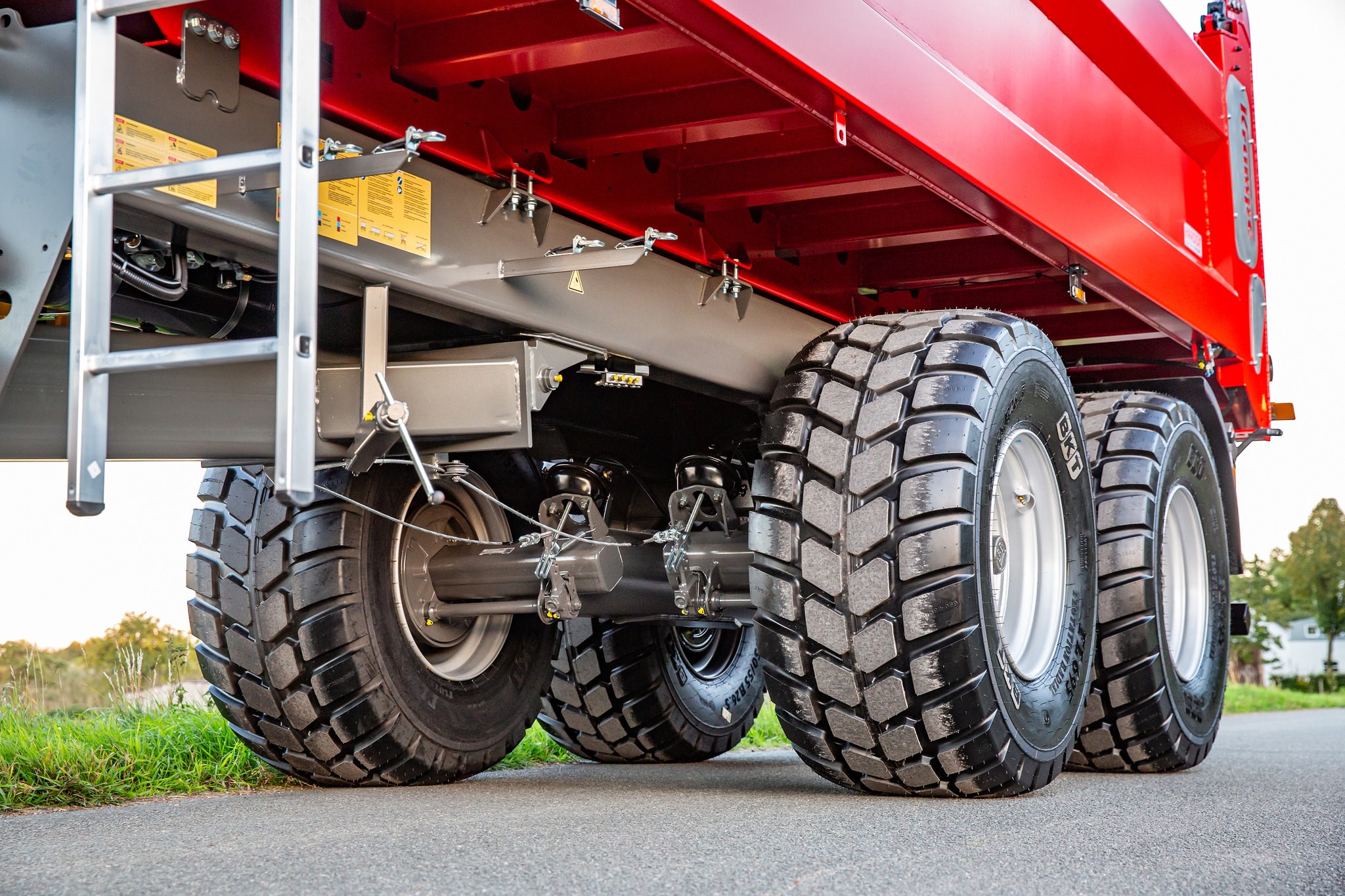 Nieuwe afschuifwagen van Krampe | LandbouwMechanisatie