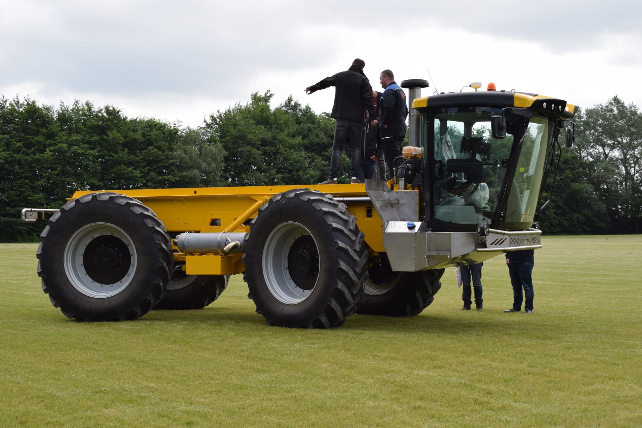 Lite-Trac introduceert LT350 | LandbouwMechanisatie