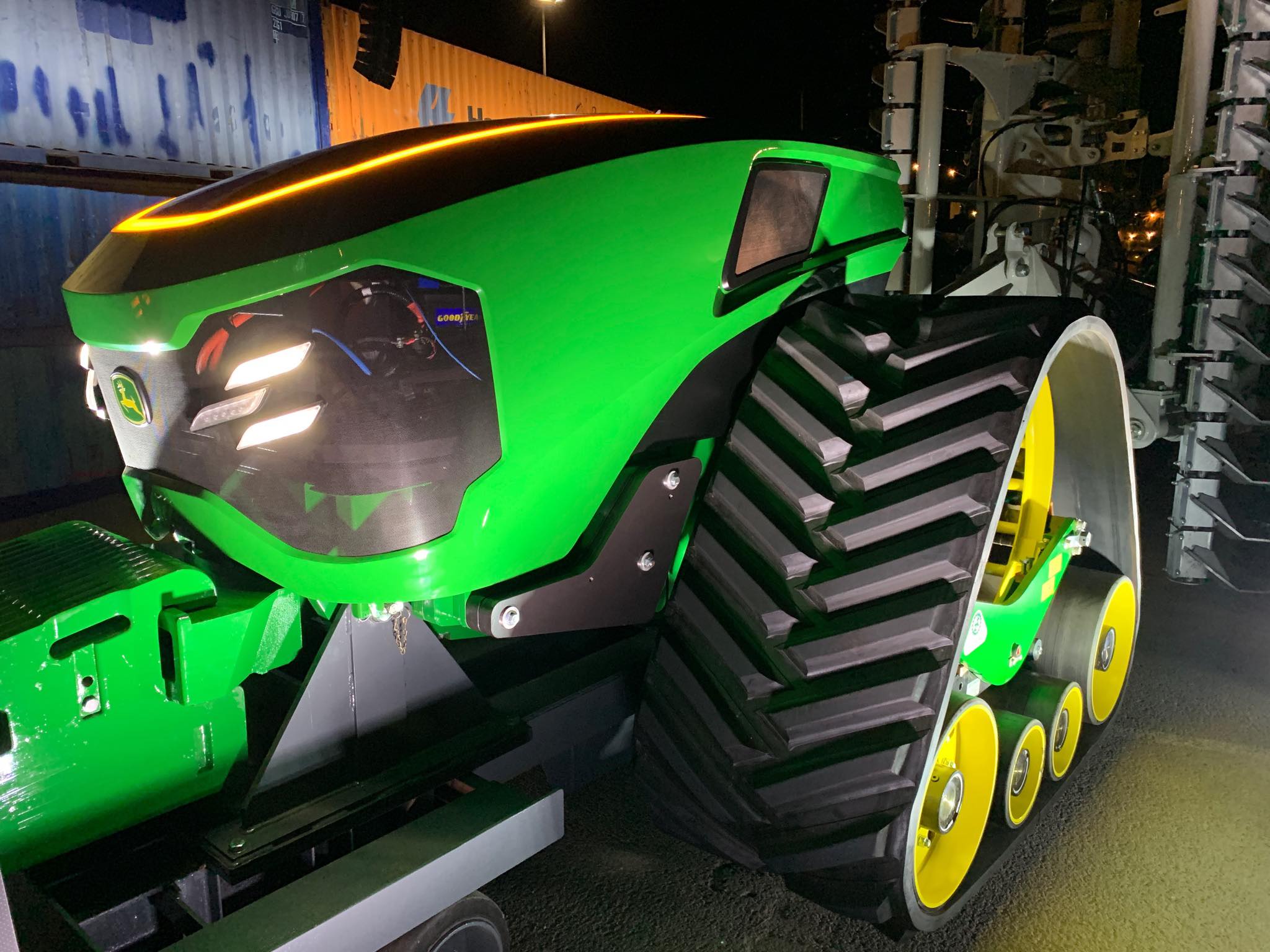 John Deere toont autonome elektrische trekker | LandbouwMechanisatie
