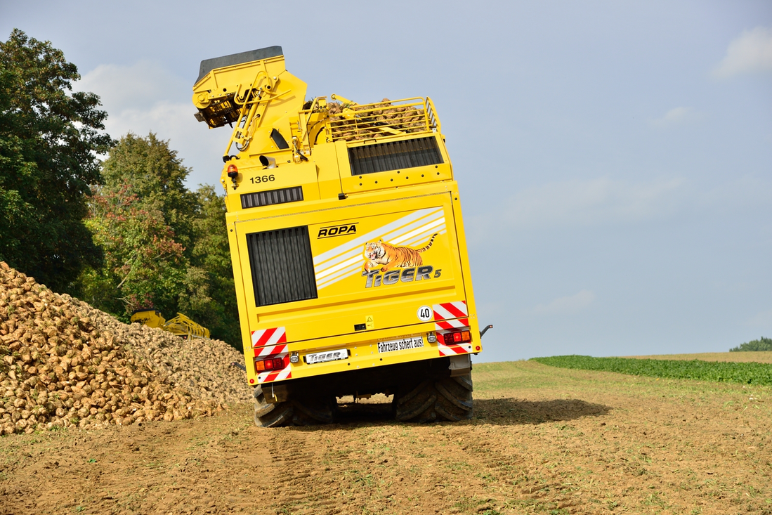 Nieuwe Ropa Tiger 5 met hydraulische achterasophanging ...