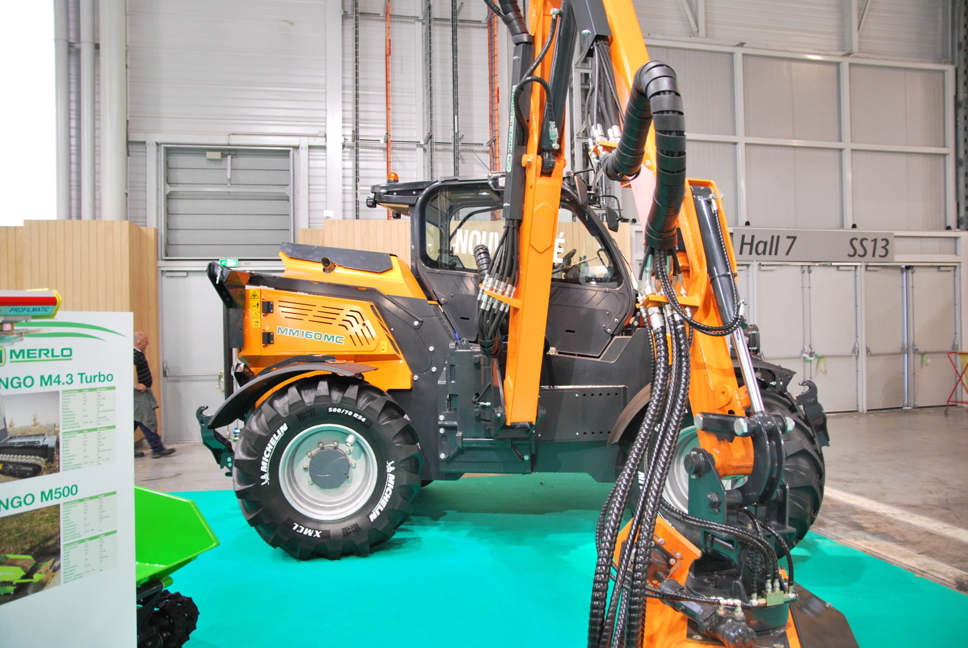 SIMA 2017: Merlo Treemme-werktuigendrager met geveerde cabine | Tuin en ...