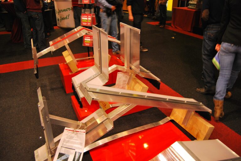 Rundvee Vakdagen Hardenberg: nok met overstek en opstaande profielen ...