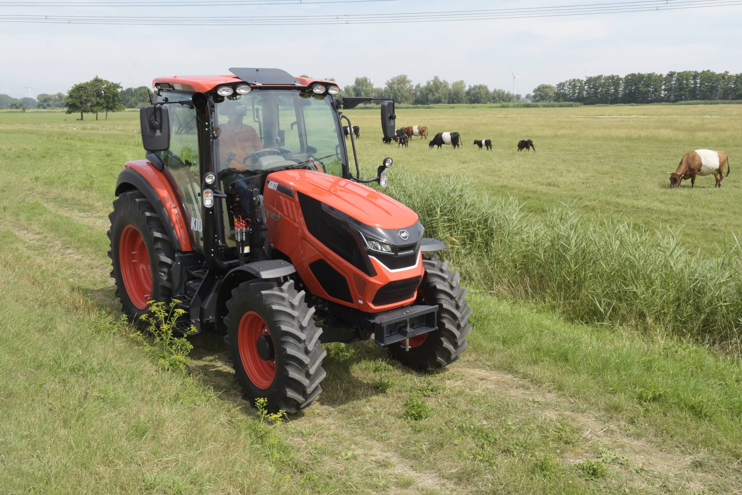 Stap vooruit - Kioti HX1201 weer beetje beter | Veehouderij Techniek