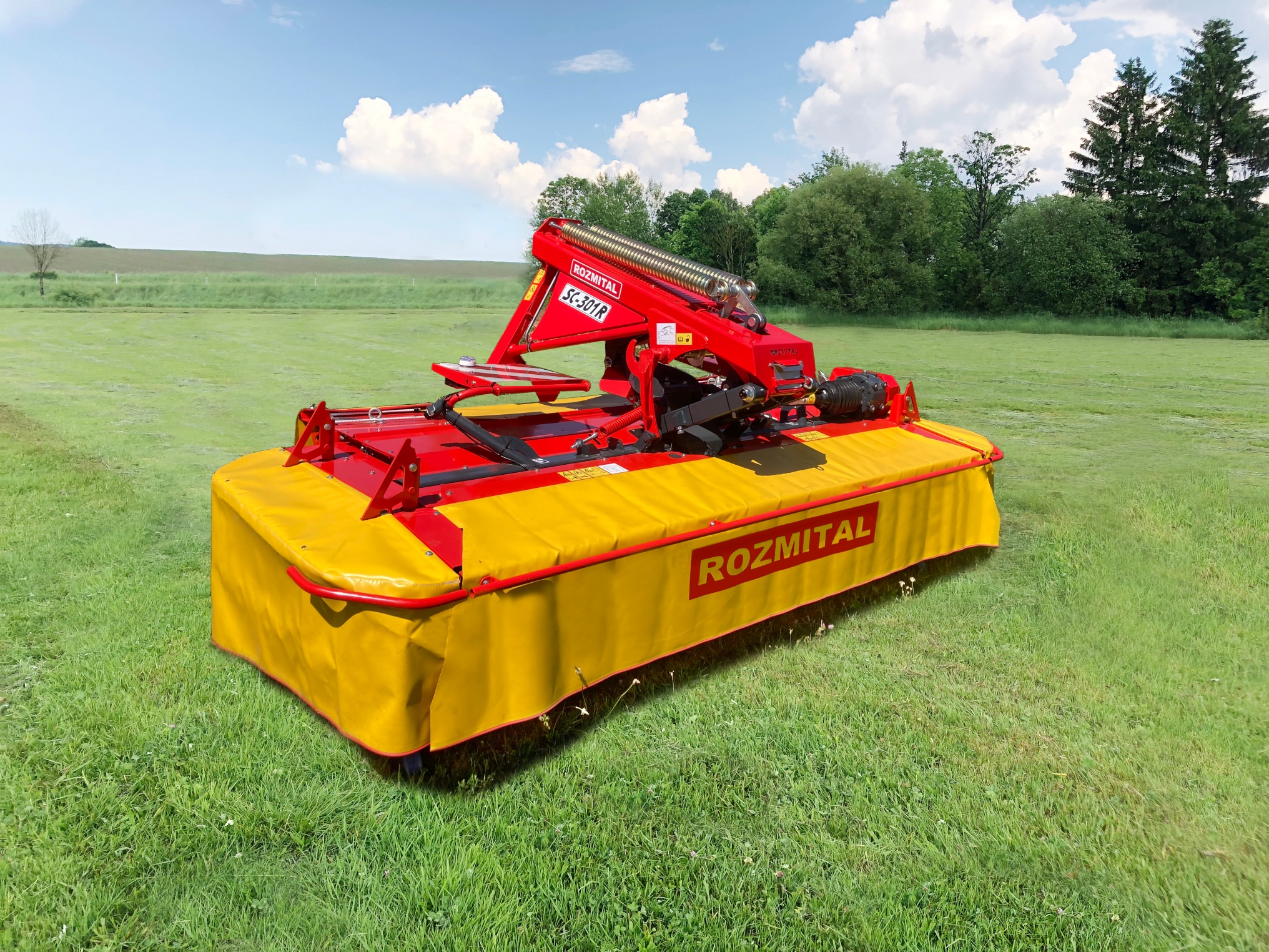 Sima 2022: Tsjechische fabrikant Rozmital introduceert frontmaaier met ...