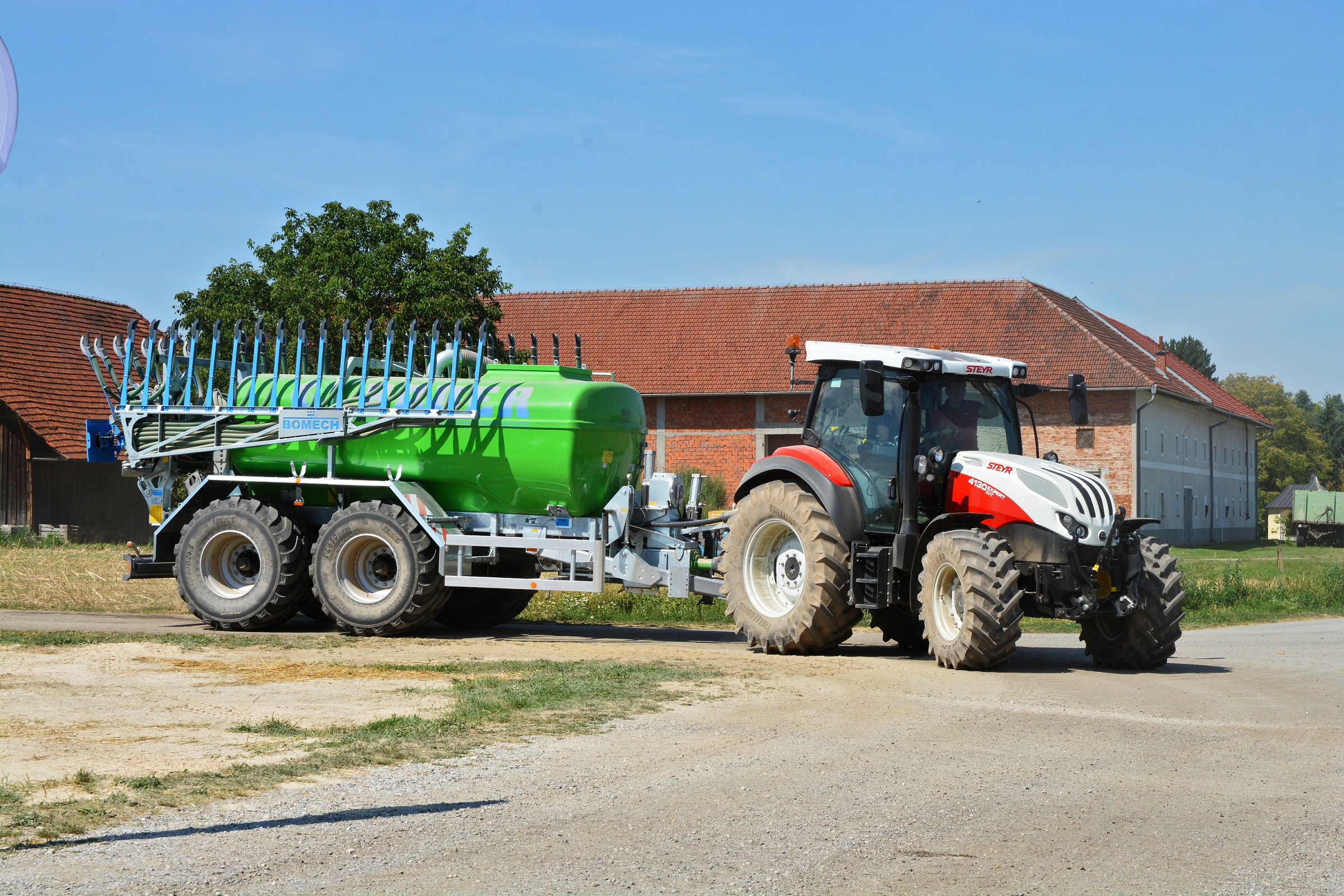 Steyr 4130 Expert CVT - Compact en traploos | Veehouderij Techniek