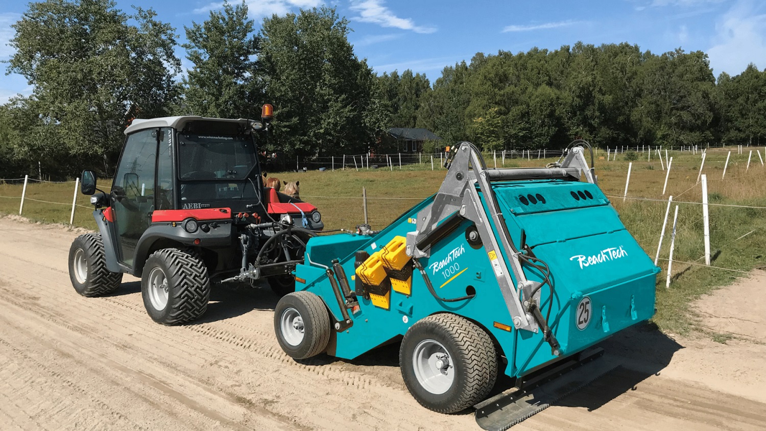 Compacte getrokken strandreiniger van BeachTech | Mechaman